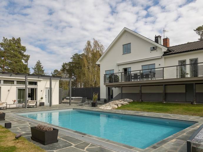 Utgårdavägen 8 i Djursholm, Danderyds kommun - villa till salu - Hemnet