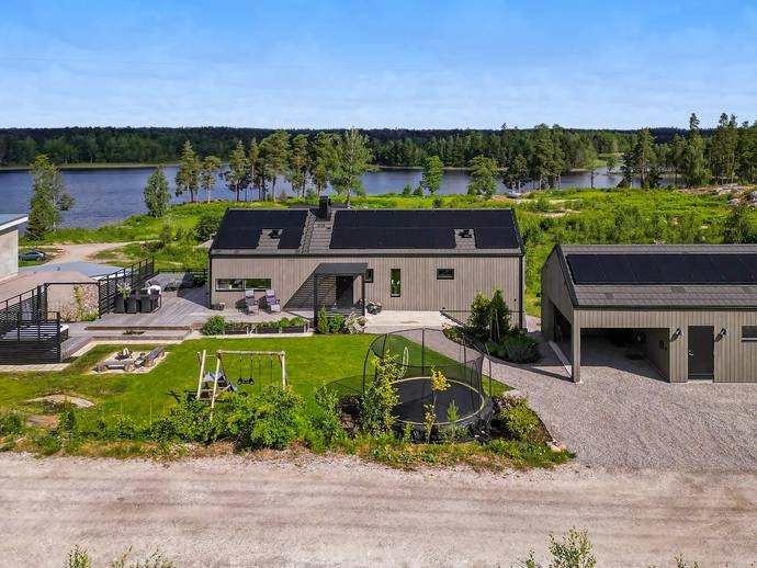 Forsa Strand 6 i Katrineholm Lantligt, Katrineholms kommun - villa till ...