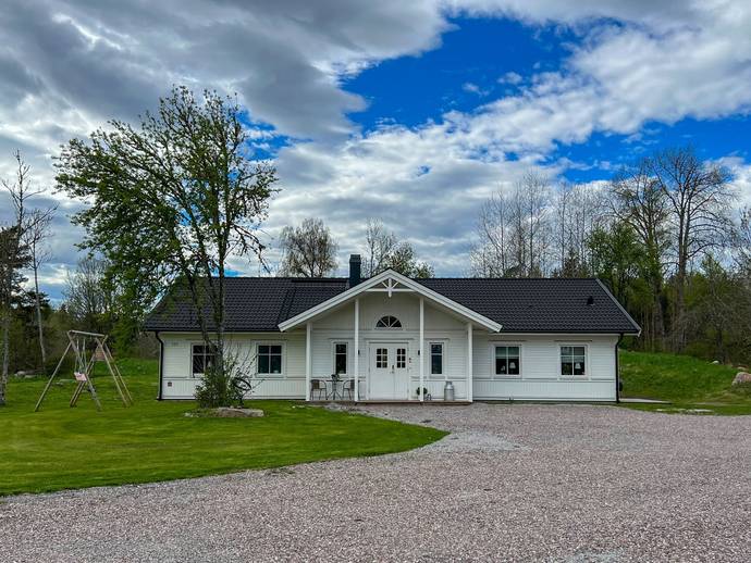Henriksberg 121 i Rasbo, Uppsala kommun - villa till salu - Hemnet