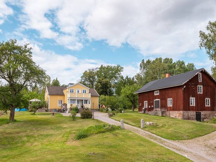 Hylinge 5 - gård/skog till salu - Hemnet