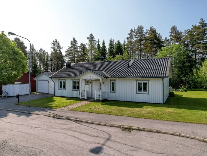 Violvägen 20 i Sävar, Umeå kommun - villa till salu - Hemnet