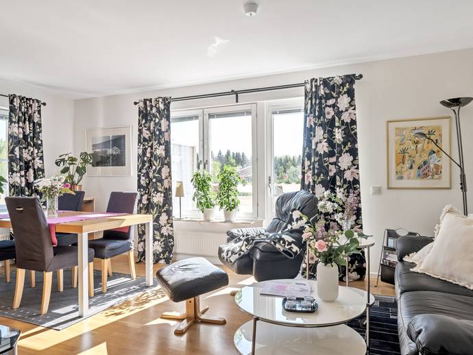 Kullerstensvägen 1 i Stenhagen, Uppsala kommun - lägenhet till salu ...