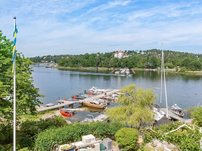 Örnstigen 82 i Tranholmen, Danderyds kommun - villa till salu - Hemnet