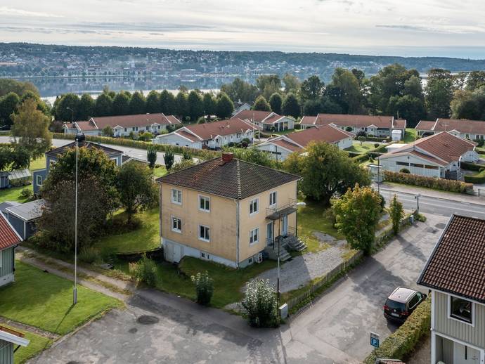 Brunnvägen 42 i Ulricehamn, Ulricehamns kommun - villa till salu - Hemnet
