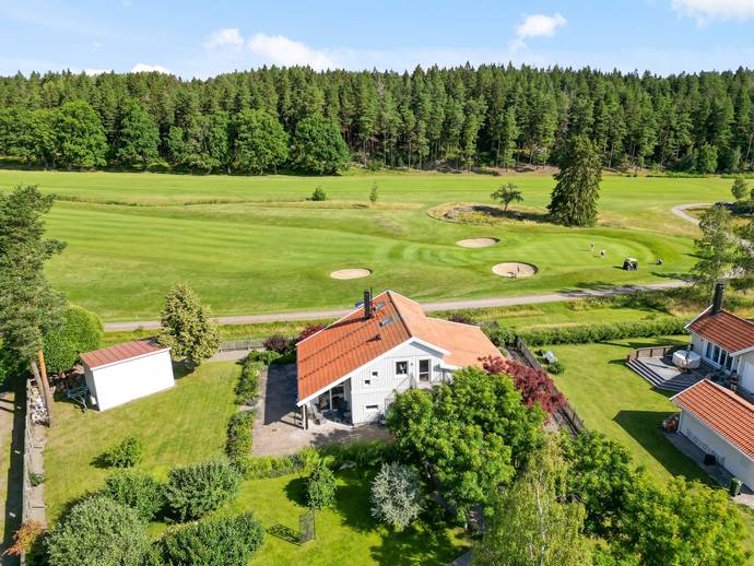 Åda Golfväg 3 i Åda, Trosa kommun - villa till salu - Hemnet