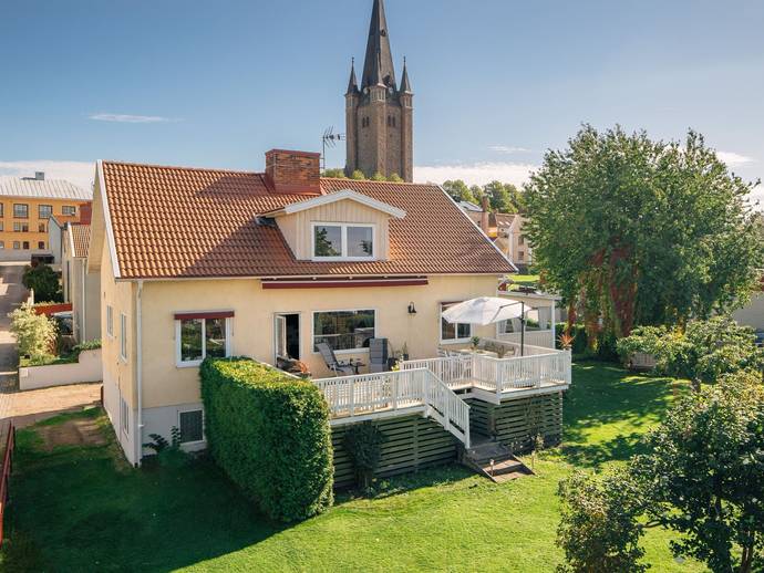 Sjögatan 2 i Mariestad, Mariestads kommun - villa till salu - Hemnet