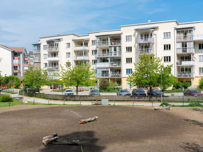 Römossevägen 11 i Tullinge centralt, Botkyrka kommun - lägenhet till ...