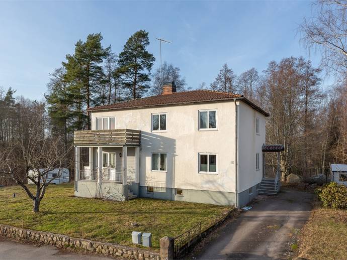 Krangatan 12 i Lindås, Emmaboda kommun - villa till salu - Hemnet