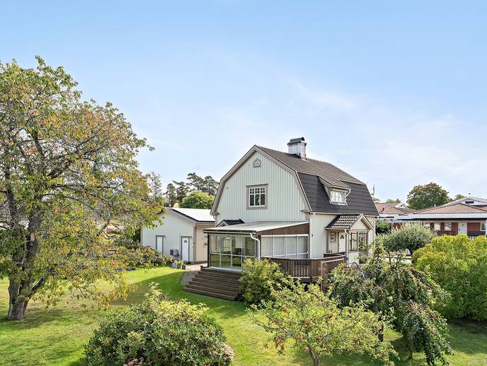 Uppvidingegatan 11 i Lessebo, Lessebo kommun - villa till salu - Hemnet