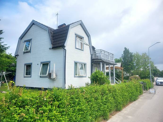Uppvidingegatan 1 i Lessebo, Lessebo kommun - villa till salu - Hemnet