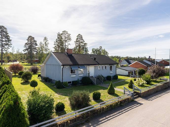 Albert Engströmsgatan 7 i Silverdalen, Hultsfreds kommun - villa till salu - Hemnet