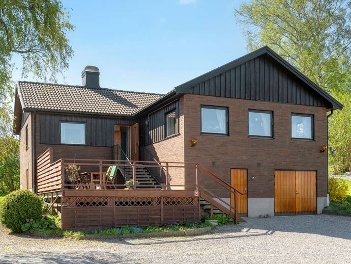 Slåttervägen 5A i Segeltorp, Huddinge kommun - villa till salu - Hemnet