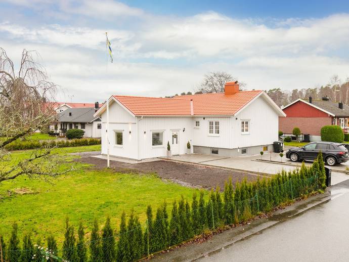 Granvägen 1 - Såld villa (Äganderätt) - Tofta, Lidköpings kommun - Hemnet