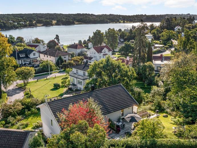 Bältvägen 14 i Edsviken, Sollentuna kommun - villa till salu - Hemnet