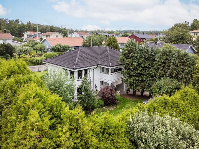 Mångatan 2 i Björndalen, Trollhättans kommun - villa till salu - Hemnet