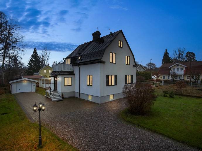 Lenalundsvägen 1 i Helenelund, Sollentuna kommun - villa till salu - Hemnet