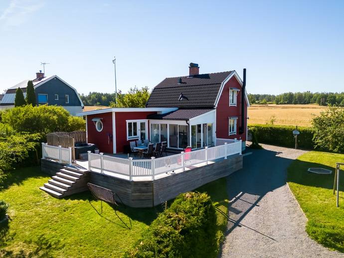Åtvidabergsvägen 10 i Ringarum, Valdemarsviks kommun - Villa till salu ...