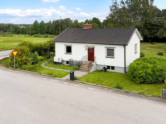 Bitternavägen 2A i Herrljunga centralt, Herrljunga kommun - villa till ...