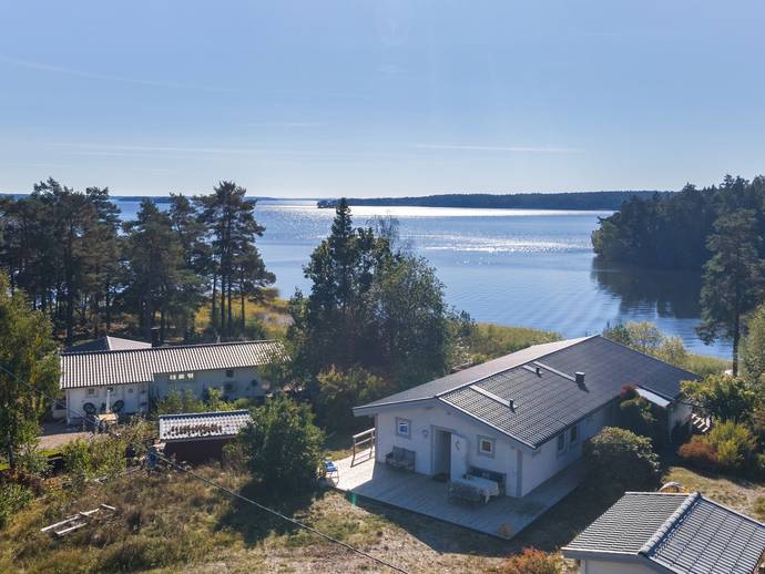 Björkstigen 24 - Såld vinterbonat fritidshus (Äganderätt ...