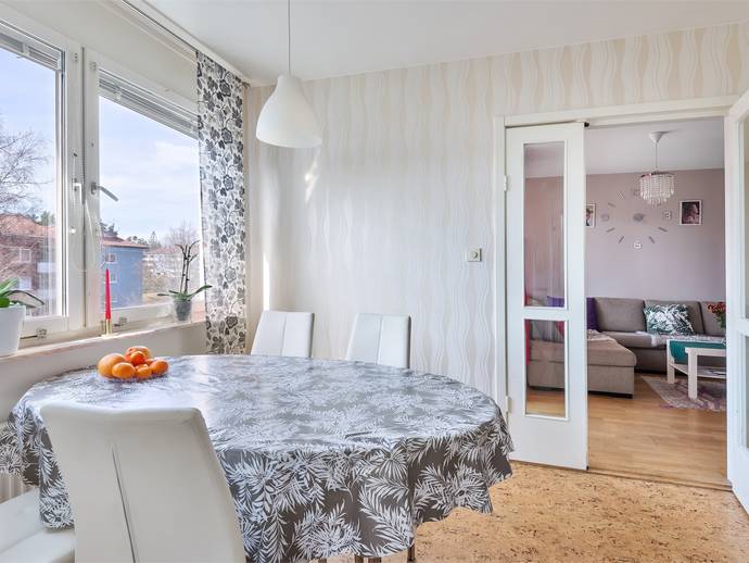 Vallavägen 63 i Handen, Haninge kommun - lägenhet till salu - Hemnet