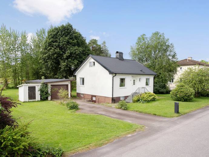 Allégatan 6 i Hyltebruk, Hylte kommun - villa till salu - Hemnet