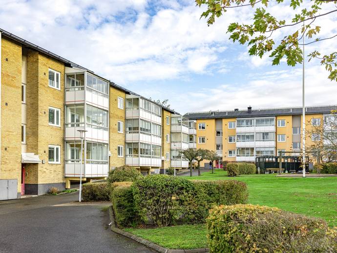 Tumatorpsvägen 1A i Simrishamn, Simrishamns kommun - lägenhet till salu ...