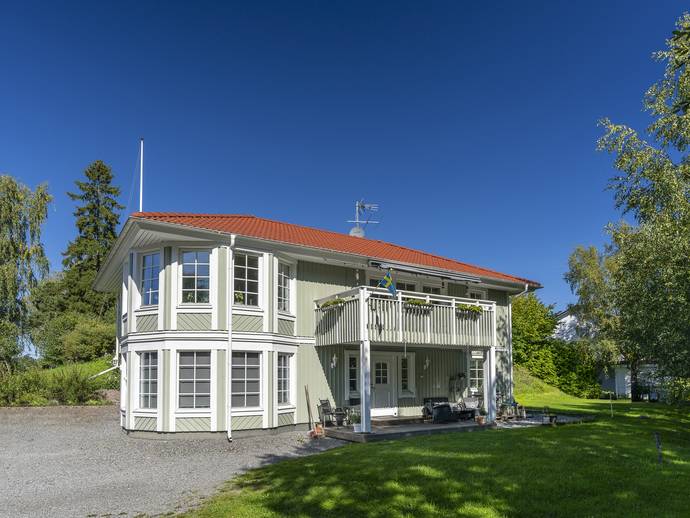 Skogvaktarvägen 7 i Segeltorp, Huddinge kommun - villa till salu - Hemnet