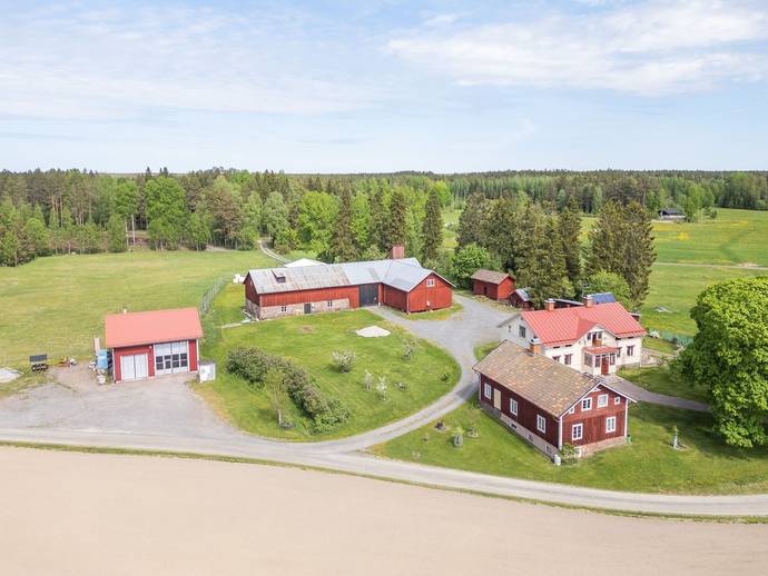 Stalbo 510 i Tärnsjö, Heby kommun - gård/skog till salu - Hemnet
