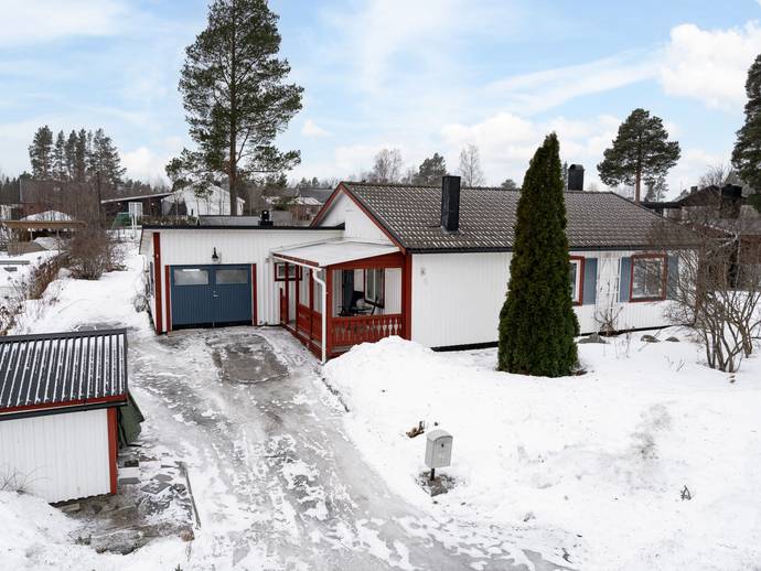 Dungatan 6 i Skelleftehamn, Skellefteå kommun - villa till salu - Hemnet