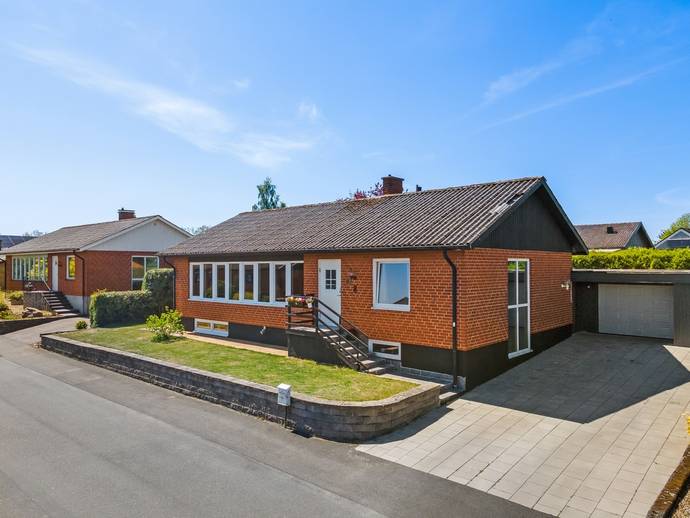 Höstgatan 8 i Simrislund, Simrishamns kommun - villa till salu - Hemnet