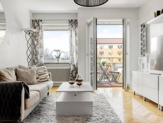 Polhemsgatan 12 i Gamla Huvudsta, Solna kommun - lägenhet till salu ...