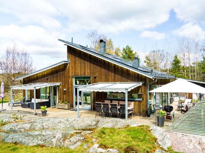 Långviksvägen 22 i Ingarö - Långvik, Värmdö kommun - villa till salu ...