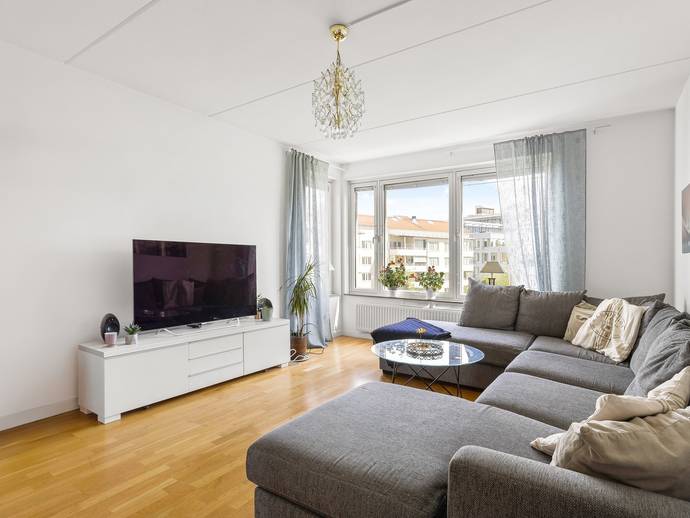 Slottsvägen 12 i Haga Norra, Solna kommun - lägenhet till salu - Hemnet