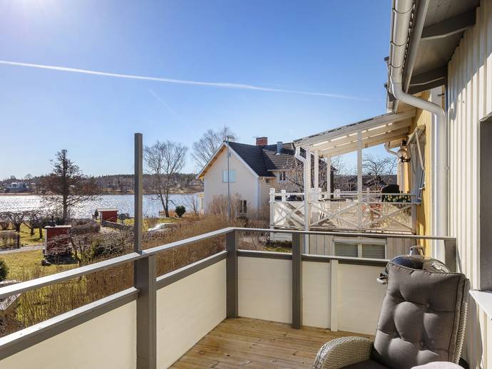 Tegelugnsvägen 15 i Stallarholmen, Strängnäs kommun - villa till salu ...