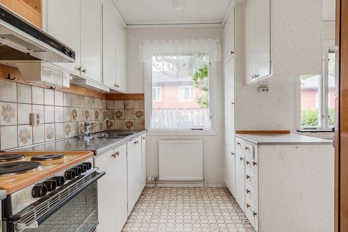 Ringvägen 2 i Gullringen, Vimmerby kommun - villa till salu - Hemnet