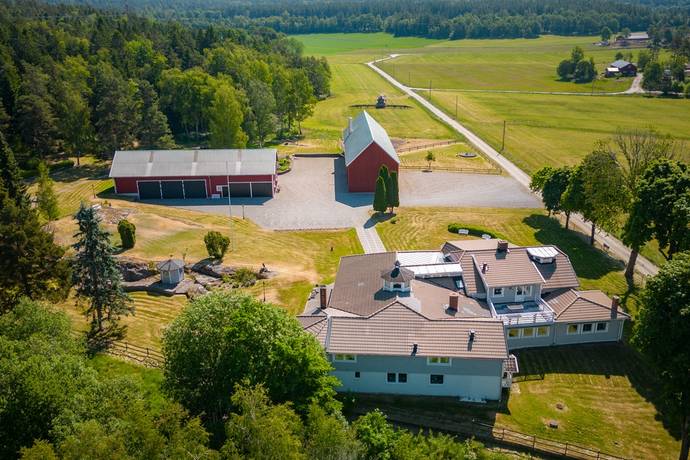Västra Båljan 142 - gård/skog till salu - Hemnet
