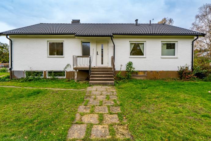 Djupdalsgatan 3 i Lindesberg, Lindesbergs kommun - villa till salu - Hemnet