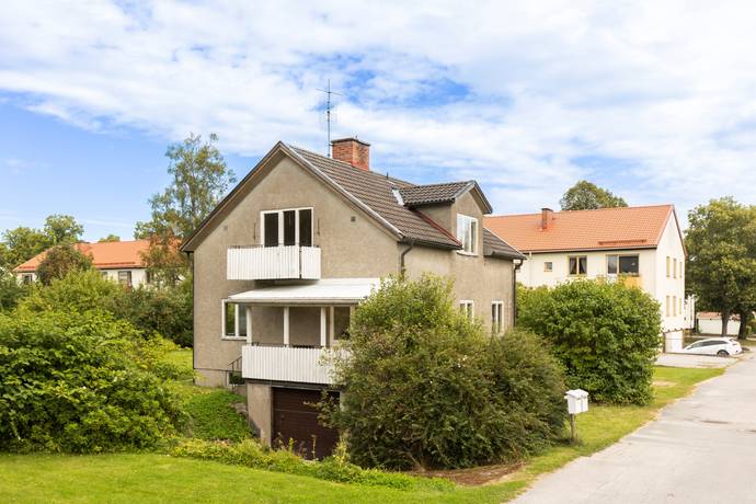 Vesslingegatan 30 i Lindesberg, Lindesbergs kommun - villa till salu ...