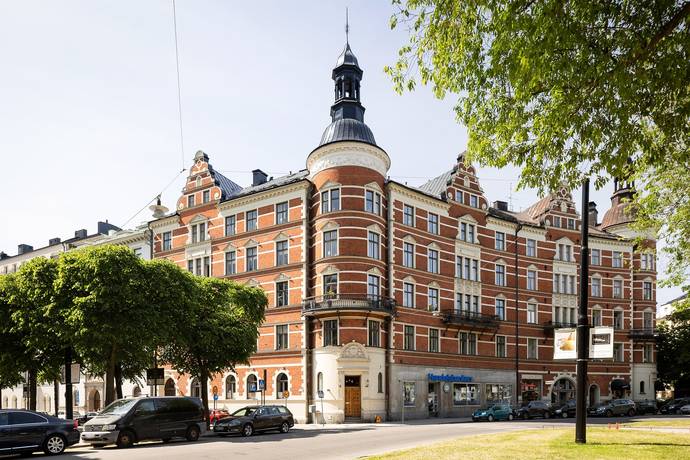 Karlaplan 8, 2 tr i Östermalm, Stockholms kommun - lägenhet till salu ...