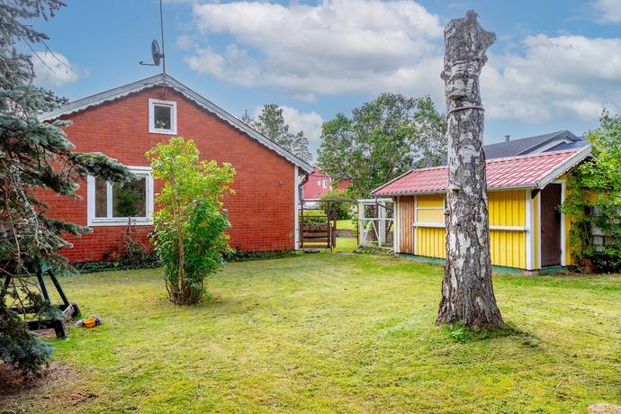 Ringvägen 2 i Gullringen, Vimmerby kommun - villa till salu - Hemnet