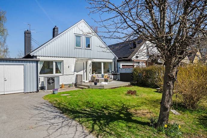 Vitsippevägen 25 i Hemmesta, Värmdö kommun - Radhus till salu - Hemnet