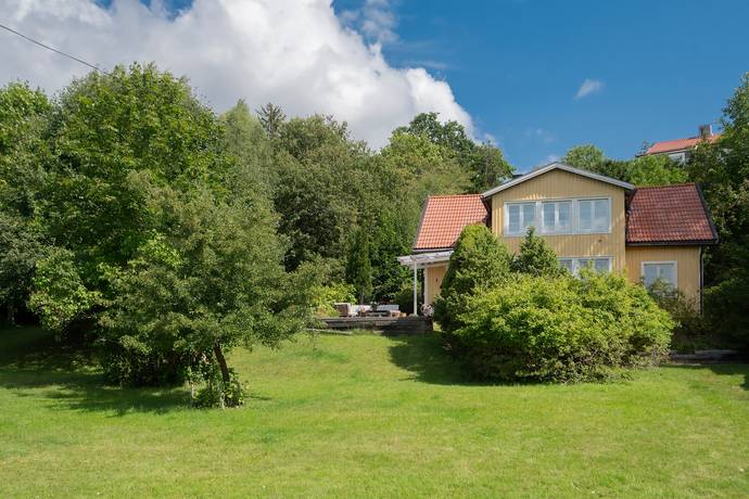 Stavshällsvägen 2B - Såld villa (Äganderätt) - Tullinge Strand ...