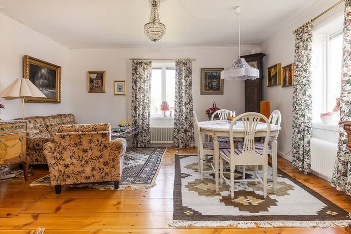 Burkens väg 11 i Östermoren, Smedjebackens kommun - villa till salu ...