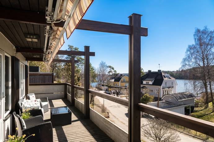 Kungsvägen 27 i Stocksund, Danderyds kommun - Villa till salu - Hemnet