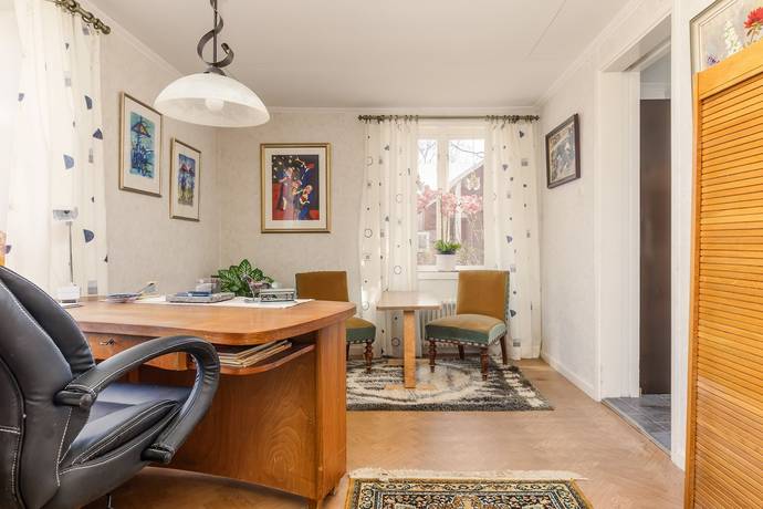 Burkens väg 11 i Östermoren, Smedjebackens kommun - villa till salu ...