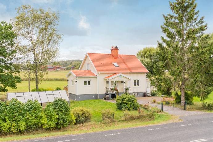 Sättersta Nyberga 1 i Tystberga, Nyköpings kommun - Villa till salu ...