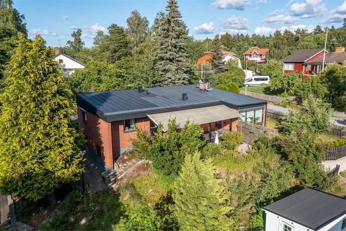 Hagvägen 50 i Segeltorp, Huddinge kommun - villa till salu - Hemnet