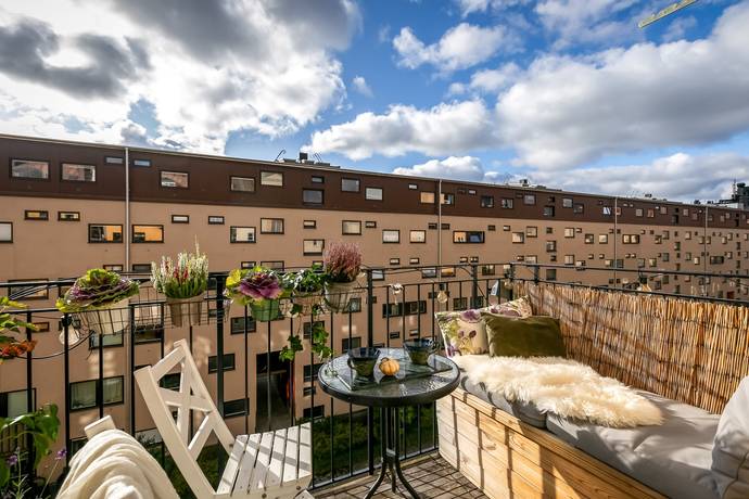 Sveavägen 133, 4 tr i Vasastan, Stockholms kommun - lägenhet till salu ...