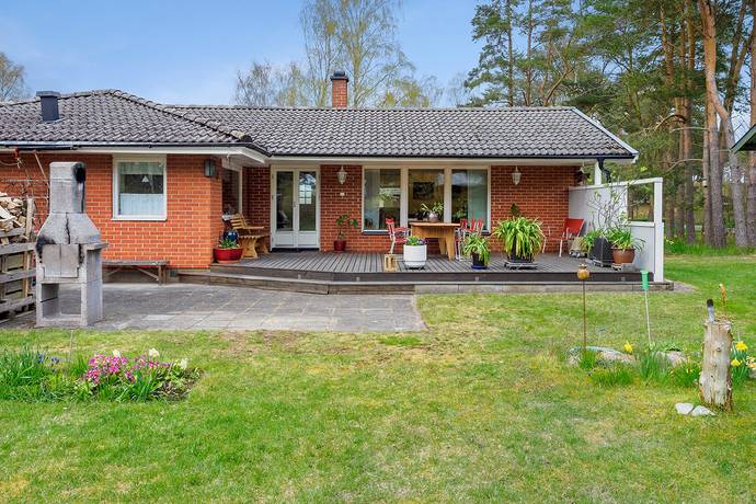 Sandby byaväg 3 i Sandby strand, Simrishamns kommun - villa till salu ...