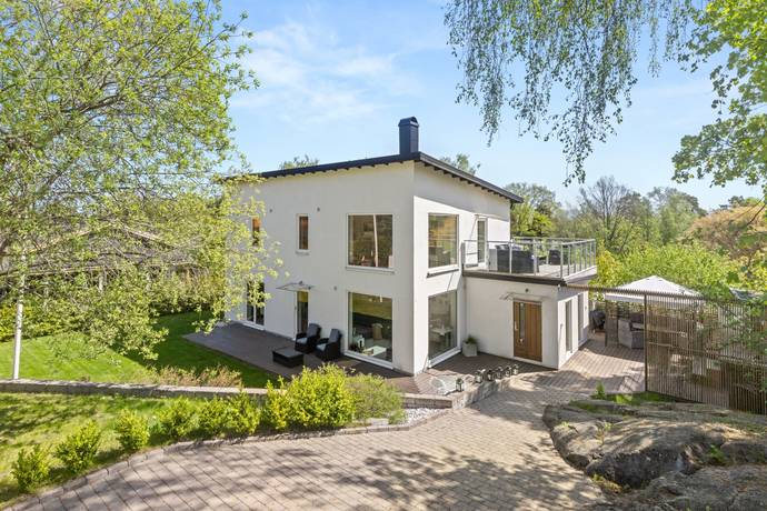 Väpnarevägen 5 i Segeltorp, Huddinge kommun - Villa till salu - Hemnet